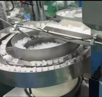 Китай Автоматическая машина для сборки Euro Cap для складывания и быстрого и точного производства продается