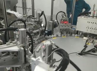 Cina Servo-driven Eurocap macchina di assemblaggio automatico, funzionamento stabile ed efficiente, alto rendimento. in vendita