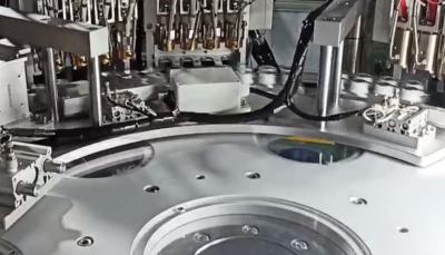 Cina 8000-15000pcs/h Velocità di produzione Euro Cap Assembly Machine per tappi e chiusure in plastica multipice in vendita