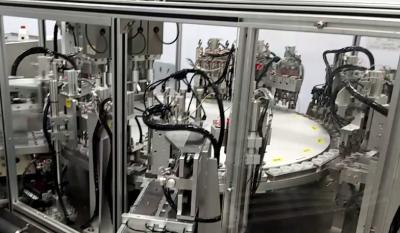 Cina Macchina di assemblaggio Euro Cap ad alta velocità di funzionamento con sorgente di alimentazione AC380V e consumo di energia di 4kw/h in vendita