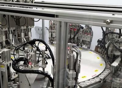 Cina Macchina di assemblaggio Euro Cap ad alta velocità di funzionamento con sorgente di alimentazione AC380V e consumo di energia di 4kw/h in vendita