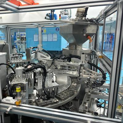 China Moisture-proof Cap Automatic Filling Machine PLC Remote Control Touch Screen Operation for sale