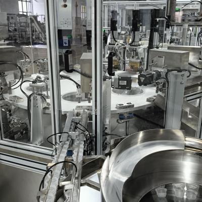 China Máquina de soldagem por ultrassom de índice de movimento de automação não padrão para cobertura de filme, máquina de soldagem por ultrassom escolher marca estrangeira, alta precisão de soldagem. à venda