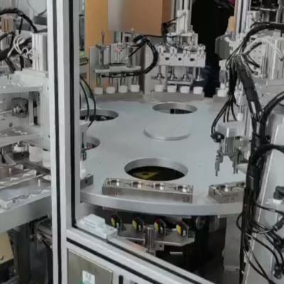 China Macchina di assemblaggio flessibile per prodotti di consumo giornalieri per l'assemblaggio di tappi essiccanti for sale