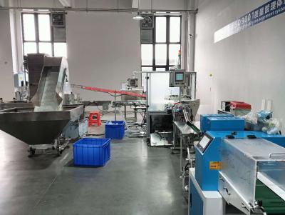 Cina La macchina a vite e la macchina da imballaggio sono collegate insieme per l'intera linea di produzione in vendita