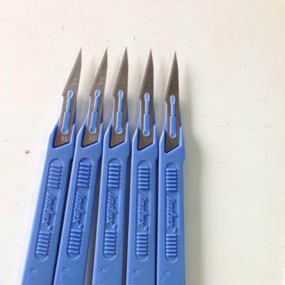 China Máquina de ensamblaje de cuchillos quirúrgicos controlada por PLC con una tasa de operación del 98% en venta