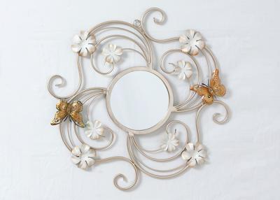 Cina Farfalle della stanza delle ragazze e specchio floreale di arte della parete del metallo in vendita