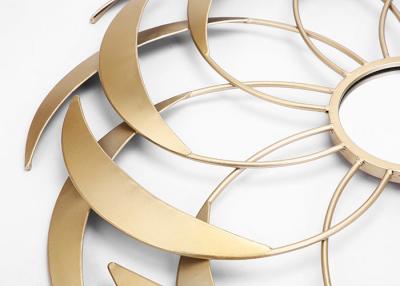 Cina Specchio di lusso della parete del fiore dell'oro di forma moderna della stella in vendita