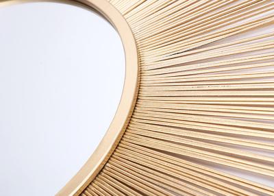 Cina Decorazione domestica moderna rispecchiata rotonda della struttura del metallo del quadrato dello sprazzo di sole dell'oro di arte della parete in vendita