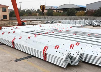Cina 4 torri d'acciaio galvanizzate fornite di gambe, torre cellulare della grata delle Telecomunicazioni di ASTM A123 in vendita