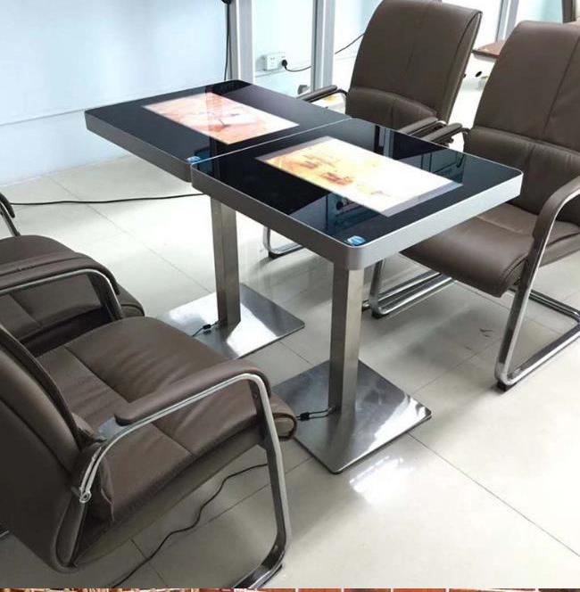 Innovation Smart Touch Wireless Charger LCD Display Touch Table For Restaurant  Advertising Player Touch Coffee Table