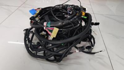 中国 コマツーPC200-6 PC200-7 6D102 20Y-06-24811用の掘削機外用キャビンのワイヤハース 販売のため