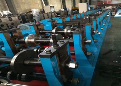 Cina Rotolo d'acciaio fabbricato del Purlin di C che forma macchina 15-30m/min Decoiler automatico in vendita