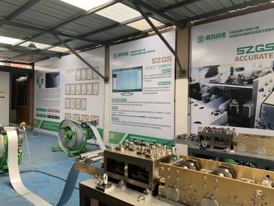 中国 2019機械を形作る贅沢で新しく軽い鋼鉄ゲージのキールの別荘の家ロール 販売のため
