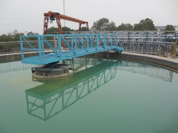 Quality Center Drive Sludge Scraper 0.2 – 2.0 M/Min Rotating Sludge Scraper for sale