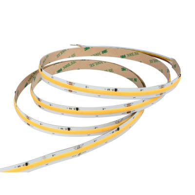 Cina Striscia LED COB sintonizzabile in bianco dinamico 24V uscita luminosa senza soluzione di continuità opzioni bianche vibranti illuminazione lineare in vendita