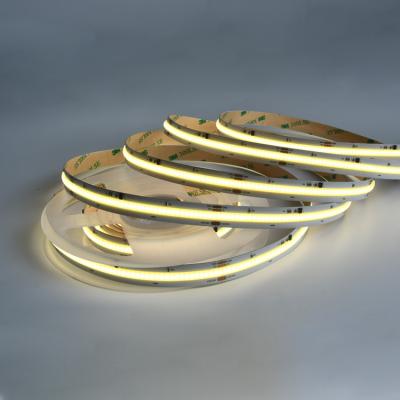 Cina 14W/M LED puro bianco digitale COB Strip Light 420 LED IP20 24V 5 Meter Per Roll in vendita
