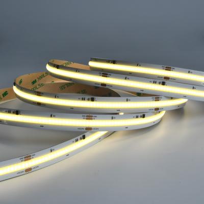 Cina 16.4ft Flessibile 420led/m Pure White Digital COB LED Strip Light For Lighting Project in vendita