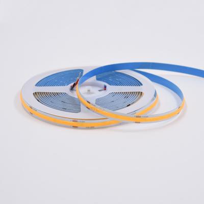 Cina 12V/24V 320leds 8w/m Flessibile Cob Led Strip Per decorazione commerciale in vendita