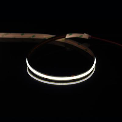 Cina Pannello di alluminio, striscia LED COB senza punti con 528 LED su nastro da 10 mm e colore 2700K/6500K in vendita