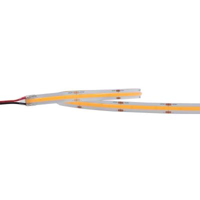 中国 8mm 幅 5M 長さ フリーカット 高密度 飾り付け 照明 柔軟 白い コブ LED ストライプ 販売のため