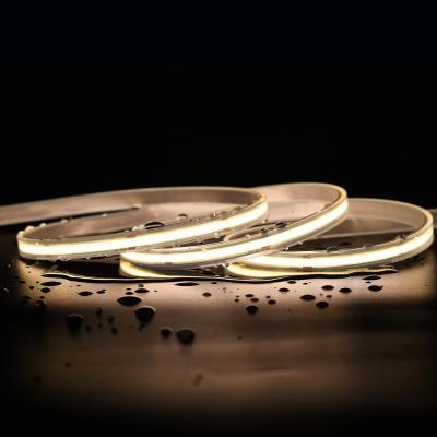 Cina 8 mm di larghezza PCB Flessibile COB LED Light Strips con 480 LED e CE RoHS UL Certification in vendita