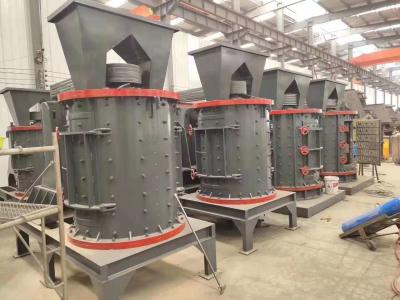 China Vertical charcoal/coal/mineral powder combination crusher à venda