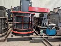 China Vertical Compound Crusher Rock Stone Crushing Machine 5.5-45kw 1.5-22 TPH for sale