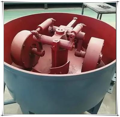 China Charcoal powder coal dust making briquettes line wheel grinding mixer factory price à venda