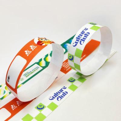 China Cheap Adjustable Tyvek Event Wristbands Scan The Barcode Events Variety Of Colors Paper Event Bracelet for sale