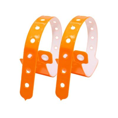 Cina Braccialetto monouso in plastica impermeabile in vinile PVC neon fluorescente a colori in vendita