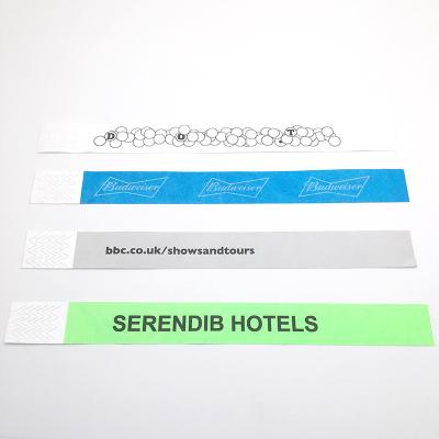 中国 連続番号付けとフルカラー印刷付きの防水タイベック紙の腕帯 販売のため
