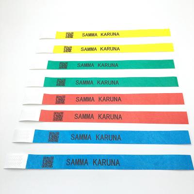 中国 オーダーメイド ロゴ タイベック 腕帯 フルカラー印刷紙 ブレスレット プール 防水 販売のため