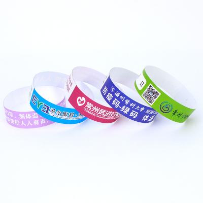 中国 ティベック紙で作られた 祭りのイベントのためのカスタムVIP 順番番号のブレスレット 販売のため