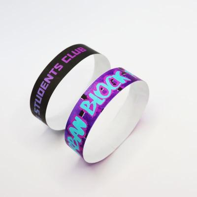 中国 順番番号のタイベック腕帯 防水 パーソナルロゴのフルカラー印刷 販売のため