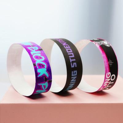 中国 順番番号のタイベック腕帯 防水 パーソナルロゴのフルカラー印刷 販売のため