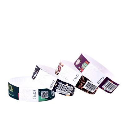 China Full Color Printing Tyvek Paper Wristbands with Waterproof Diverse Color Options for sale