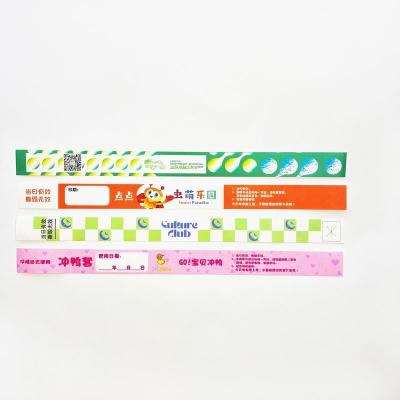 中国 一回使用可能な防水型Tyvek腕帯 販売のため