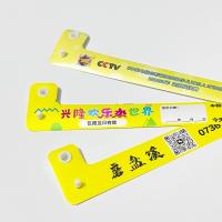 China Customized Vinyl PVC L-Shaped Wristbands for Conference Attendee Identification for sale