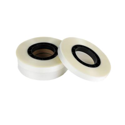中国 プラスチックPETフィルムコーナー粘着テープ 透明 箱のための熱溶けコーナー粘着 印刷なし カートンシール 販売のため