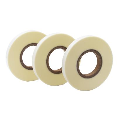 Cina 19 mm di larghezza Nastro adesivo trasparente a fusione calda Film a fusione calda Nastro adesivo a fusione calda Nastro per angolo in PET Nastro per scatola di sigillamento in vendita