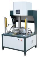 China Automatic Feeding and Air Bubbles Pressing Machine With Manipulator for sale