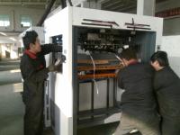China Semi Automatic Die-Cutting and Creasing Machine for Gift Boxes for sale