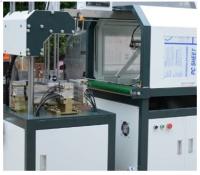 China Servo Automatic Air Bubbles Pressing Machine With Manipulator for sale