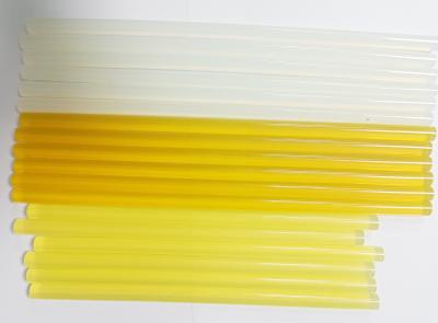 China Bastón de pegamento Translúcido Varillas de viscosidad fuerte para la pistola de pegamento Resistente a altas temperaturas en venta