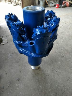 Cina 700 mm 28 pollici assemblato bit hole Openerr per pozzo d'acqua e perforazione verticale in vendita