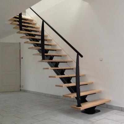 China Wholesale Wood Step Central Steel Beam Straight Staircase for sale