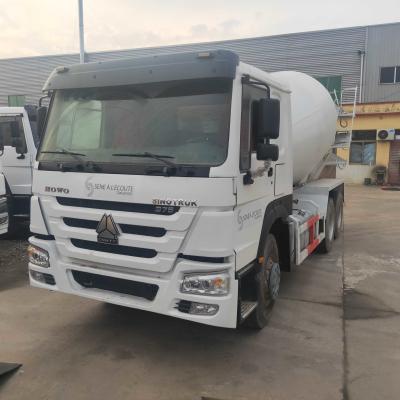 China HOWO 375 Used Cement Trucks Old Concrete Mixer for sale