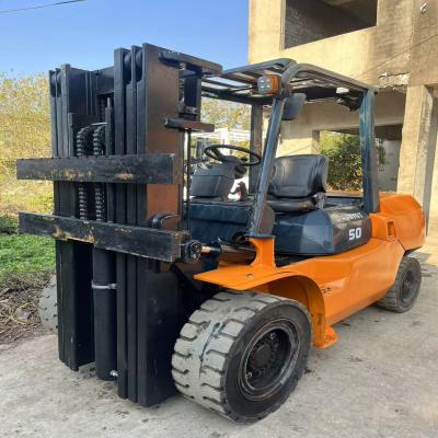 Cina Concessionario di carrelli elevatori Toyota FD50 diesel di seconda mano 5 tonnellate in vendita