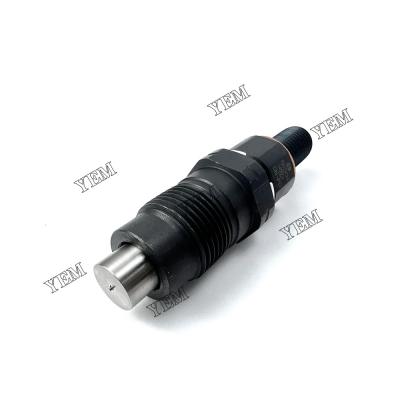 Cina Buy Genuine D1105 Injection Nozzle EnginePparts 1G677-53903 For Kubota in vendita